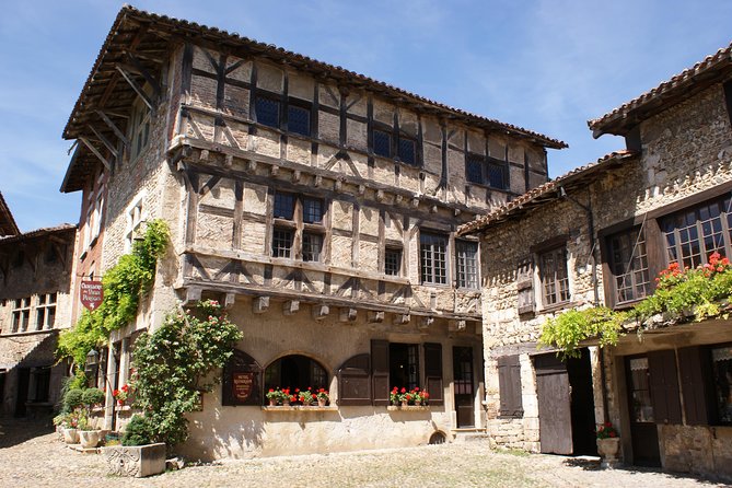Beaujolais & Perouges Medieval Town (9:00 am to 5:15 pm - Small Group Tour Lyon - Who Will Love This Tour?