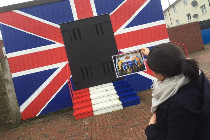 Belfast Black Taxi Tour of Murals and Peace Walls 2 hours - What Do the Reviews Say?