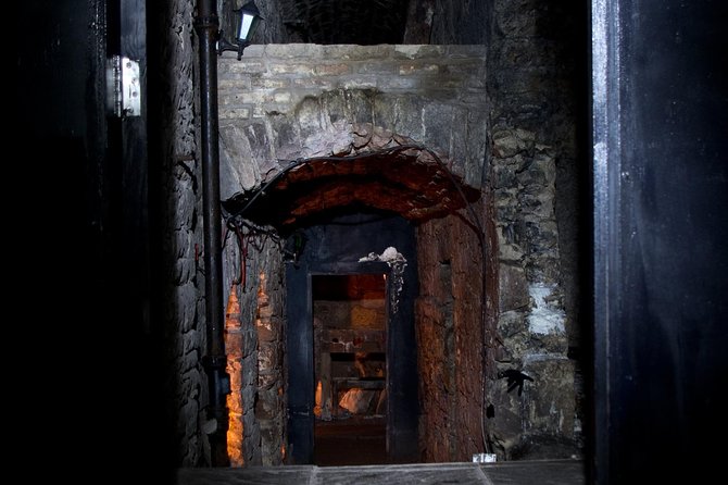 City of the Dead Underground Vaults (Day) - Practical considerations