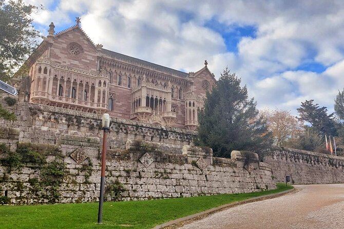 Comillas, Modernism & Gaudi with entrance tickets -small groups - FAQ