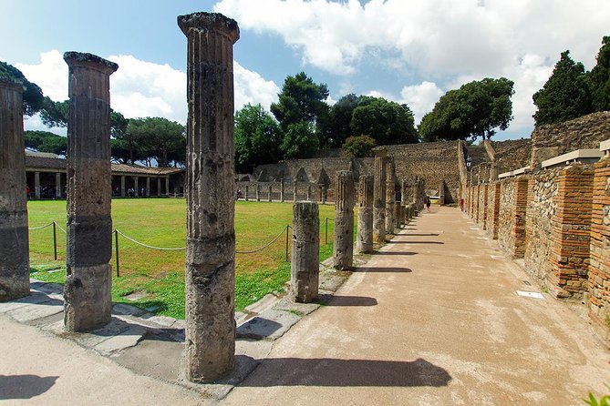 Complete Pompeii Skip the Line Tour with Archaeologist Guide - The Price and Overall Value