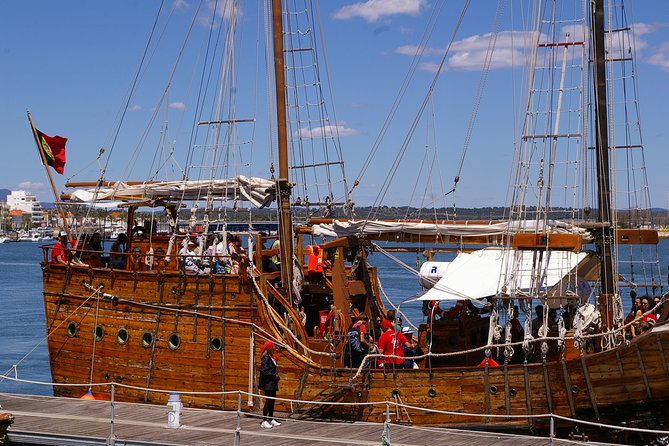 Cruise 2, Benagil - Morning - Caves 11:30H - 14:00H - Who Will Love This Tour?
