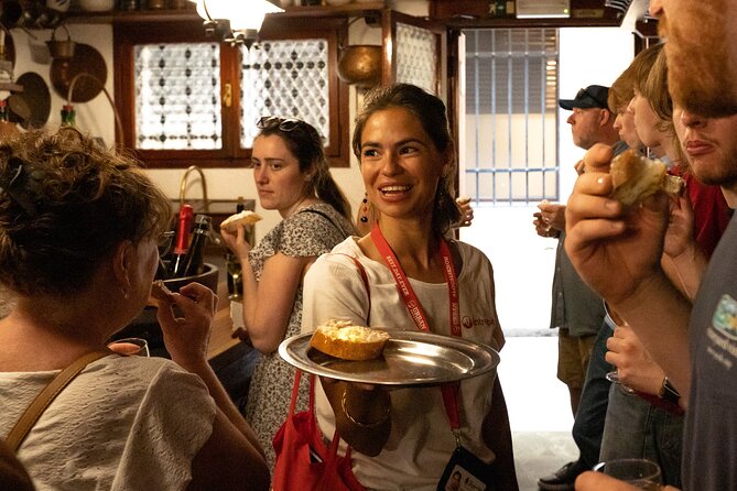 Discover Venice Like a Local: Small Group Cicchetti & Wine Tour - Who Is This Tour Perfect For?