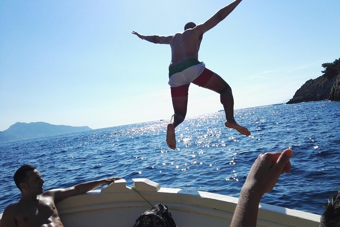 Fishing and Tourism in Capri - FAQs