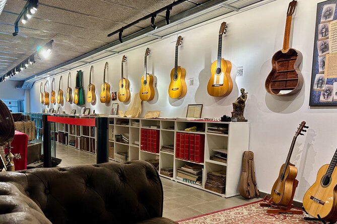 Flamenco Casa Sors & Guitar Museum with Optional Drink or Dinner - FAQ