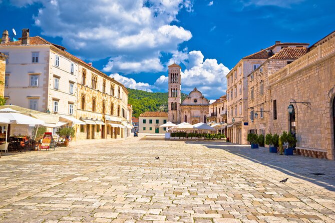 Full-Day Catamaran Cruise to Hvar & Pakleni Islands with Food and free Drinks - FAQ