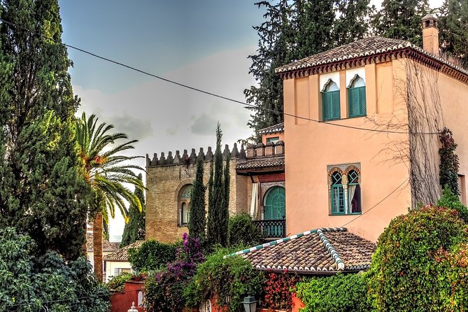 Granada full day: La alhambra completa + el Albaicin y Sacromonte - FAQs