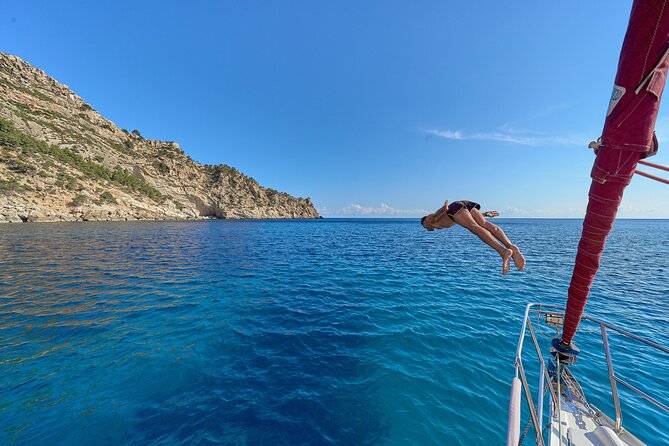 Half day on a private sailboat in Mallorca (port d'andratx) - The Experience in Depth: Authentic, Fun, and Scenic