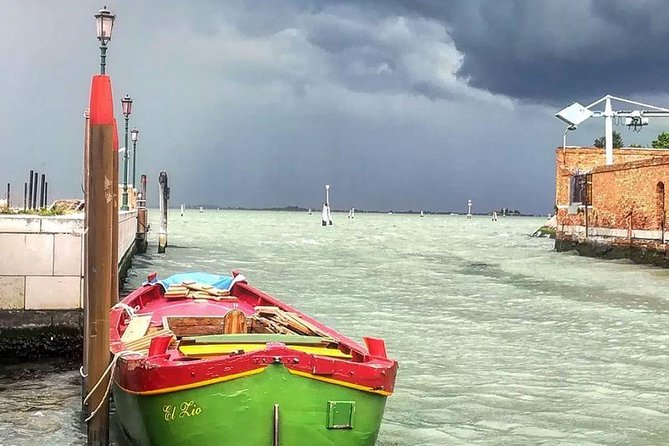 Learn to Row in the Venice Canals - Who Should Consider This Experience