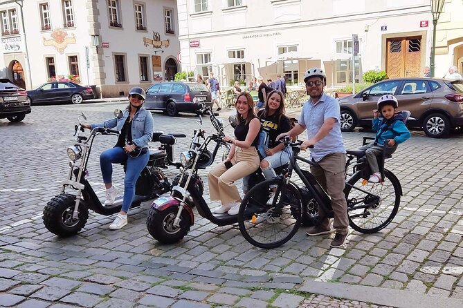 Live-Guided Trike-Harley Viewpoints tour of Prague - Who Should Consider This Tour