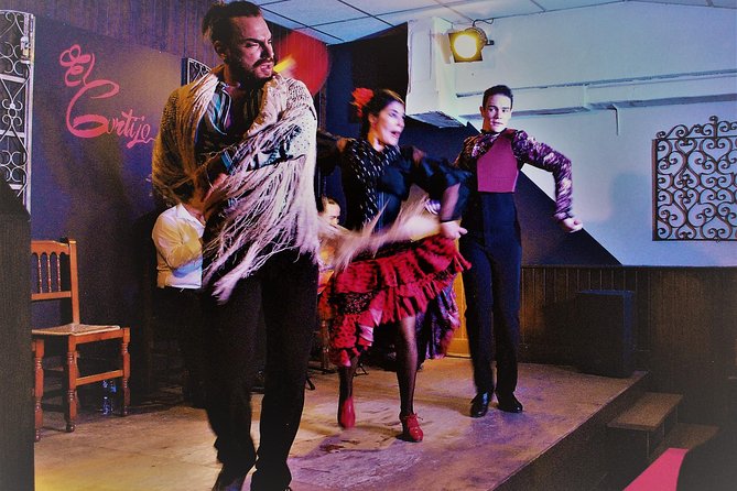 Local Flamenco Show with dinner at El Cortijo - Different Perspectives from Travelers