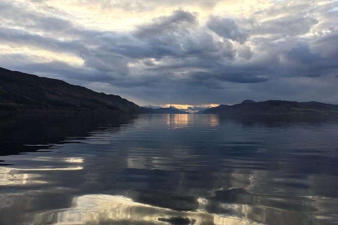 Loch Ness 1-Hour Cruise with Urquhart Castle Views - Ideal for: