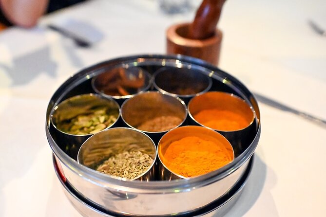 London Walking Indian Food Tour With Secret Food Tours - The Atmosphere and Group Dynamics