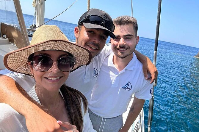 Luxury Santorini Sailing Cruise: Lunch, BBQ, Open Bar, Transfers - The Return Journey: Breathtaking Views of the Caldera