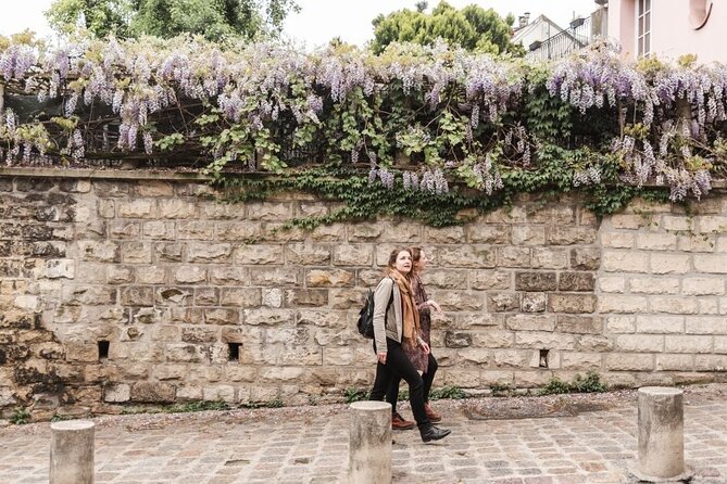 Montmartre Tour with a Local Guide: Private & 100% Personalized - Price and Value