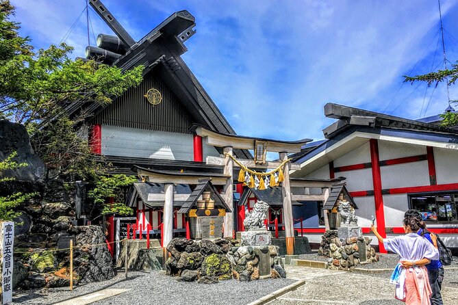 Mt Fuji and Hakone 1-Day Bus Tour Return by Bullet Train - Lake Ashi Cruise