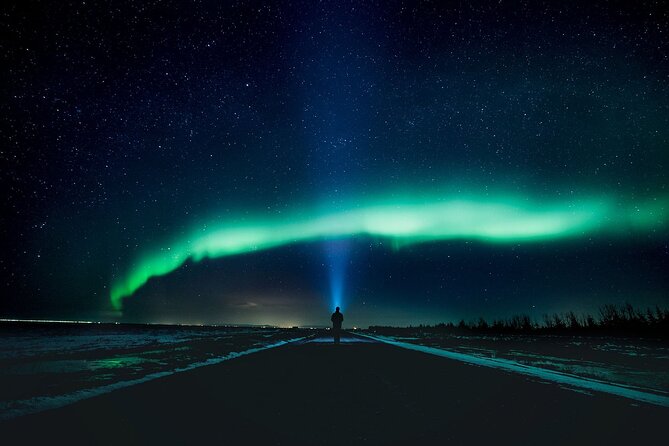 Northern Lights Minibus Tour with Free Photos & Hot Chocolate - FAQ