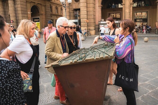 Palazzo Vecchio guided experience with entrance ticket - FAQs