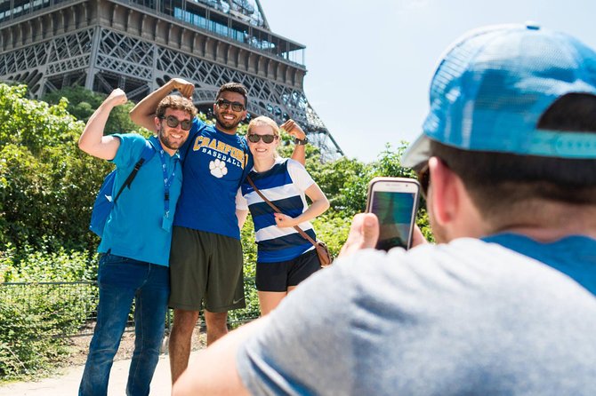Paris Highlights Bike Tour: Eiffel Tower, Louvre and Notre-Dame - Authentic Experiences and Traveler Insights