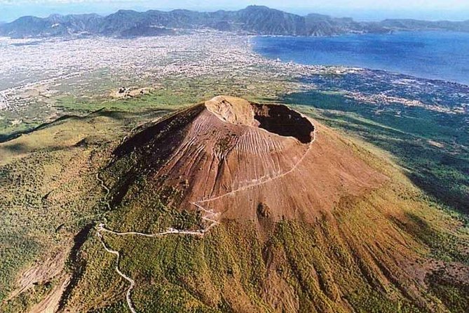 Pompeii & Vesuvius with Lunch & Wine Tasting from Positano - FAQ
