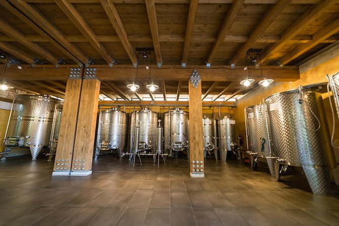 Pompeii Vineyard Escape: Private Wine Tasting & Lunch - Location and Practicalities
