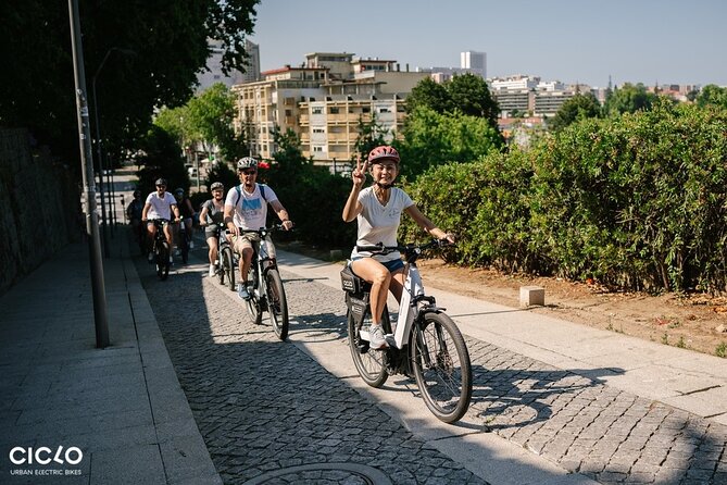 Porto Highlights in 3 Hours E-Bike Tour - Historical, Sightseeing - Visibility of Authentic Porto
