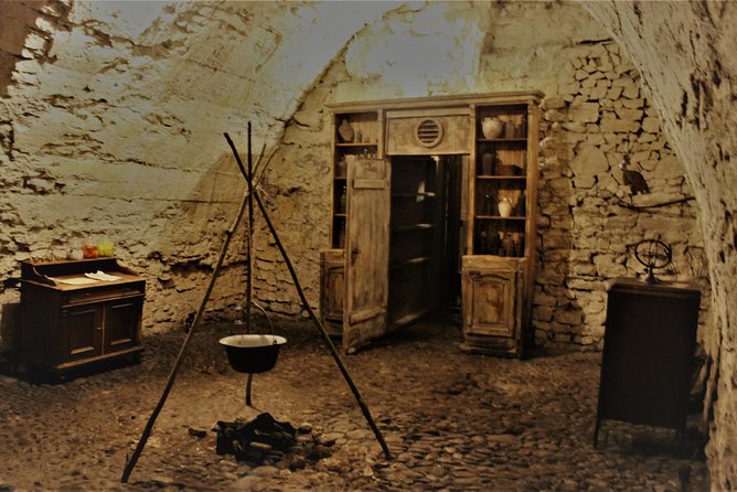 Prague Old Town, Medieval Underground and Dungeon Historical Tour - Who Should Book This Tour?
