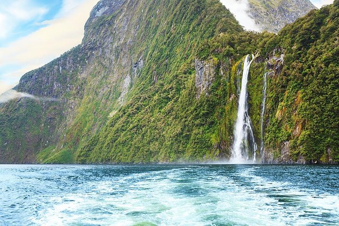Premium Milford Sound Small Group Tour & Cruise from Queenstown - FAQ