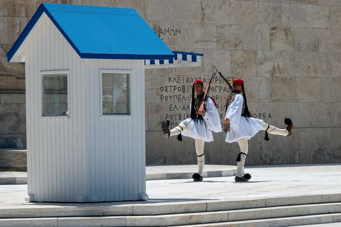 Private Tour Acropolis and Athens Highlights - Exploring the Neighborhood of Plaka