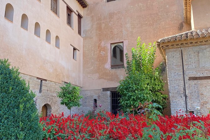 Private Tour of La Alhambra de Granada (includes tickets) - The Sum Up