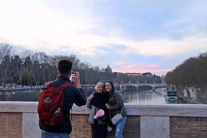Rome Food Tour: Hidden Gems of Trastevere with Dinner & Wine - The Sweet Finale: Organic Gelato