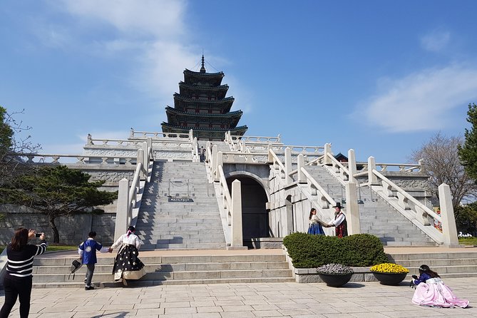 Seoul City Sightseeing Tour Including Gyeongbokgung Palace, N Seoul Tower, and Namsangol Hanok Village - Final Thoughts: Is This Tour for You?
