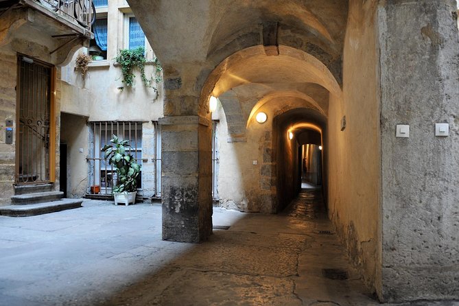 Storytelling tour of Old Lyon - Insights from Real Travelers