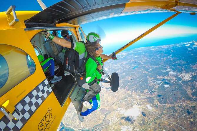 Tandem Skydiving Algarve 10.000ft  3500m - Who Will Love This Tour?