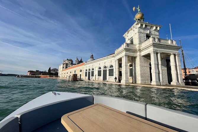 Venice: The Hidden Canals on Electric Boat - Group Size and Practicalities