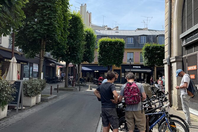 Versailles Full-Day Electric Bike Tour : Market, Picnic & Palace - Frequently Asked Questions