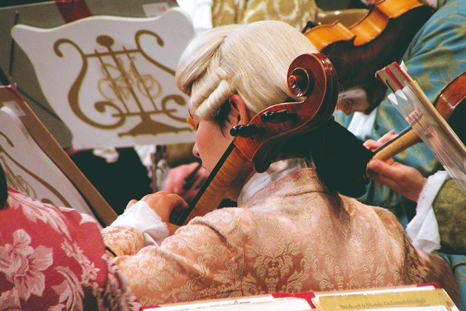 Vienna Mozart Concert in Historical Costumes at the Musikverein - The Reviews: Authentic Perspectives