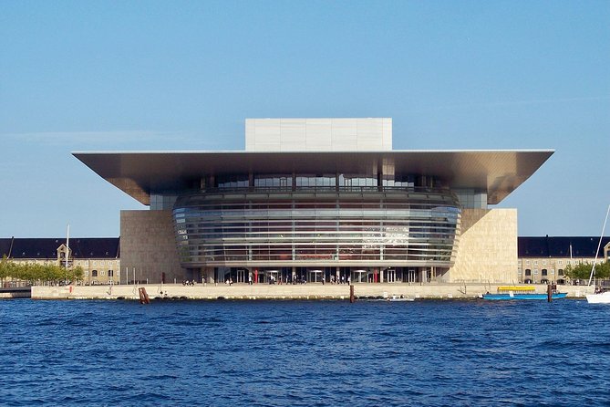3h walking tour, small group max 10 people Copenhagen - FAQs