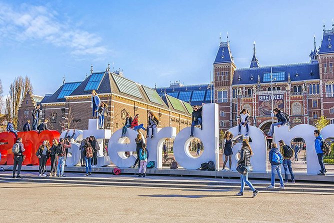 Amsterdam Private Local Transfer - The Value in the Details