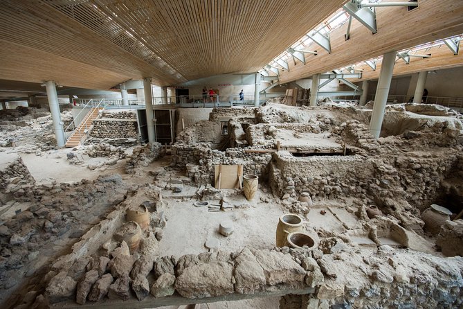 Archaeological bus tour to Akrotiri excavations & Red beach - The Sum Up: Who Will Love This Tour?