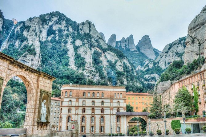 Barcelona to Montserrat: Guided Tour & Return Bus Transfers - Who Should Consider This Tour?