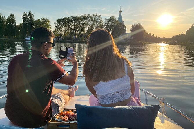 BOAT ALSACE Visit Strasbourg in a private boat + Captain - FAQ