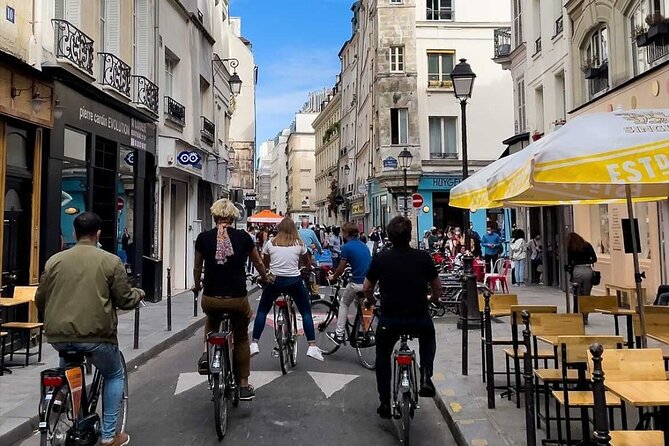 City bike tour on a dutch bike - Authentic Experiences and What Travelers Love