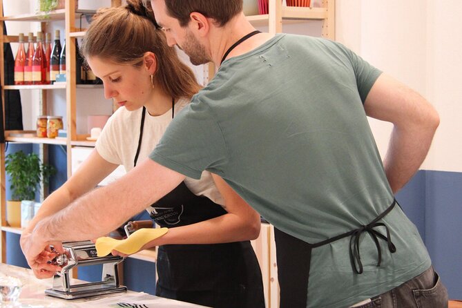 Cooking Class: Fresh Pasta Course with Wines at Lake Garda - Who Should Sign Up?