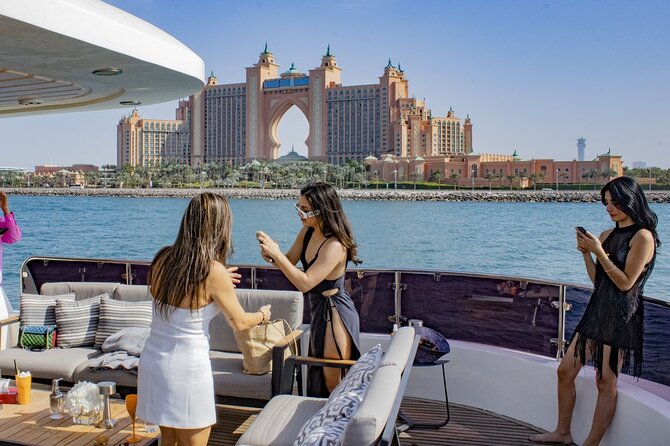 Dubai Harbour Super Yacht Experience with gourmet & Drinks - The Sum Up