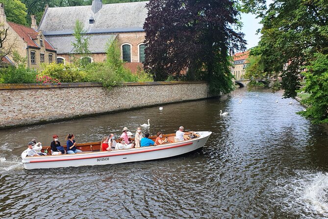 Guided boat trip and walk - FAQs about the Bruges Guided Boat & Walk Tour