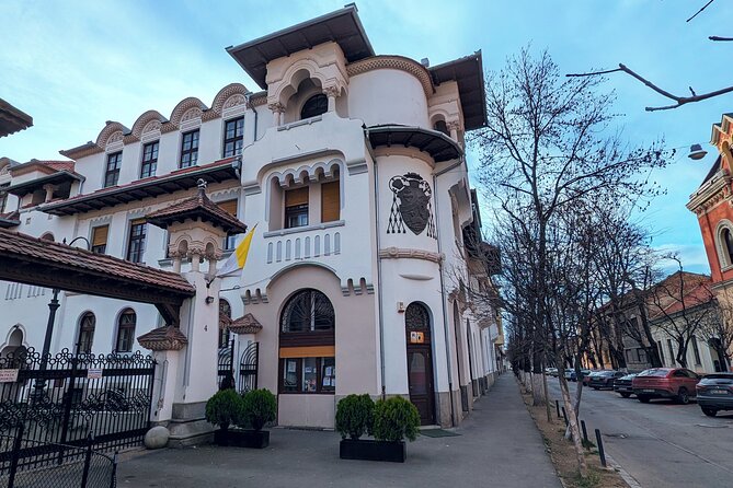 Half-Day Private Food and Wine Walking Tour Oradea Romania - Tiltott Csíki Söröz