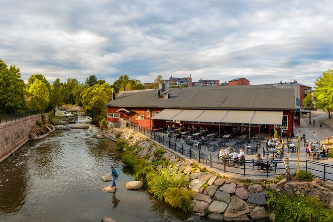 Helsinki private tour with a city planner - FAQs