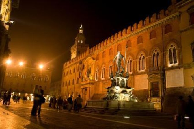 Historical Tour of Bologna - The Price and Value