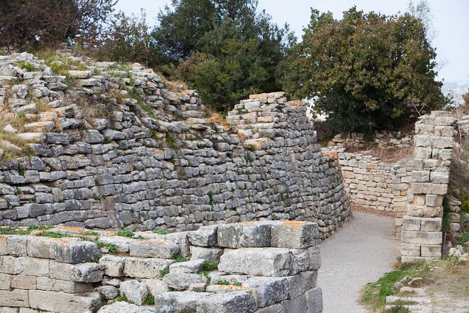 Istanbul to Truva Troy Guided Day Tour with Lunch and Transfers - Frequently Asked Questions